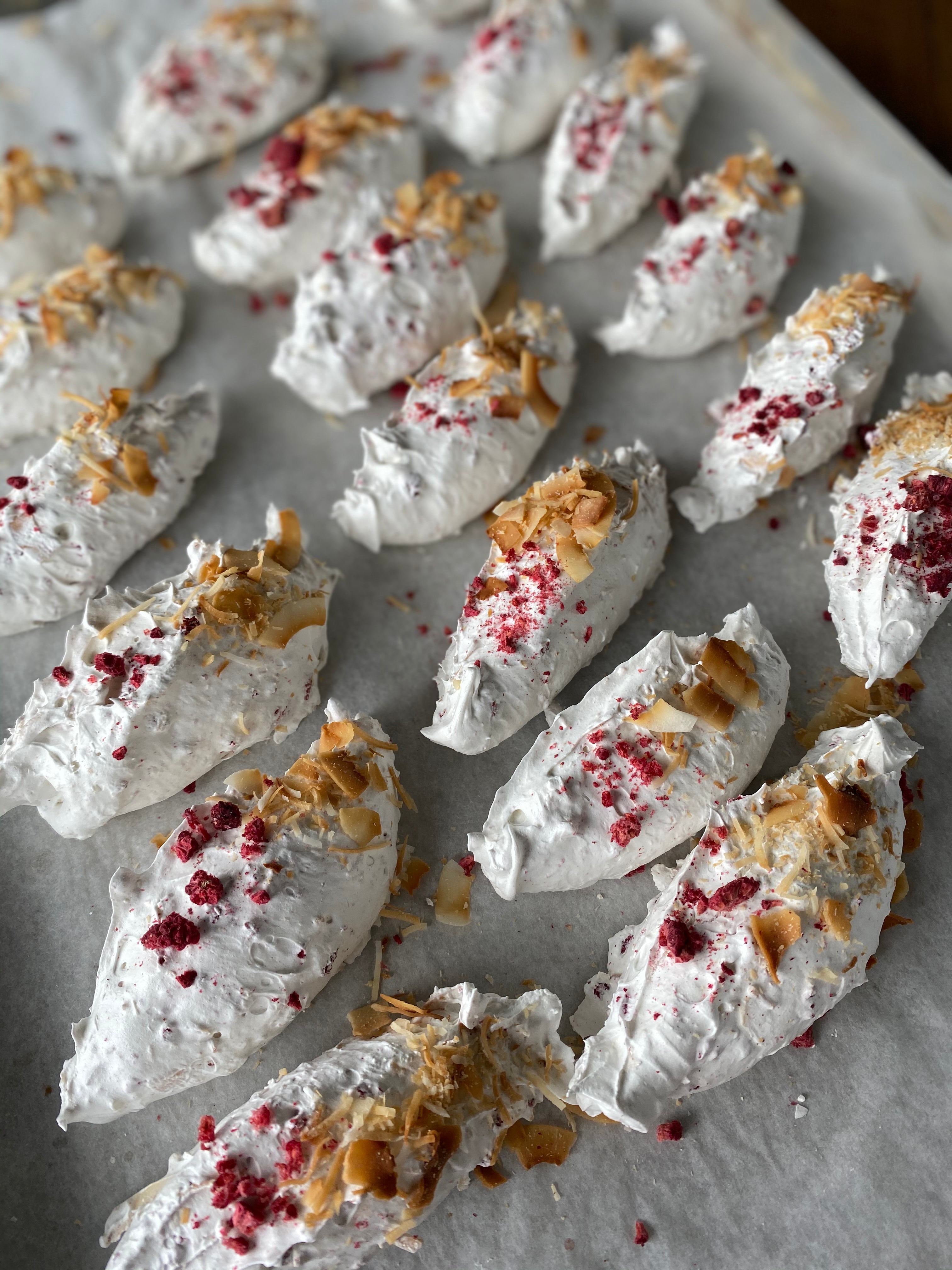 Large meringue - Breadfren Bakery – Breadfern Bakery